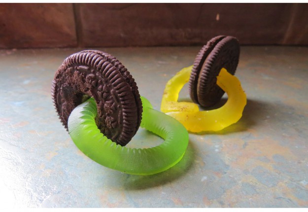 Oreo Earrings - Real Recipes from Mums